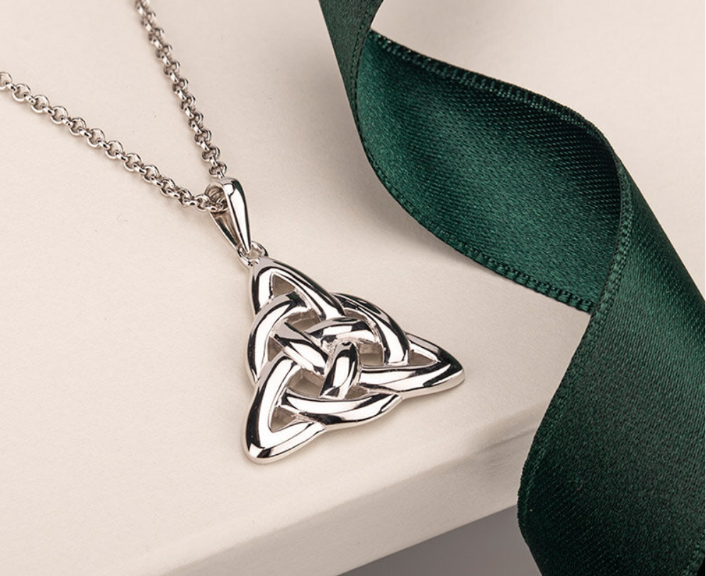 STERLING SILVER CELTIC KNOT PENDANT – Carrick Mór