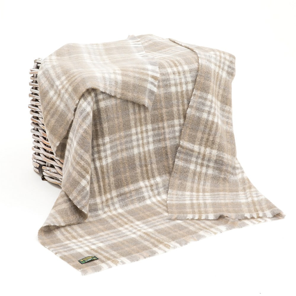Mohair Throw White Taupe Plaid – Carrick Mór
