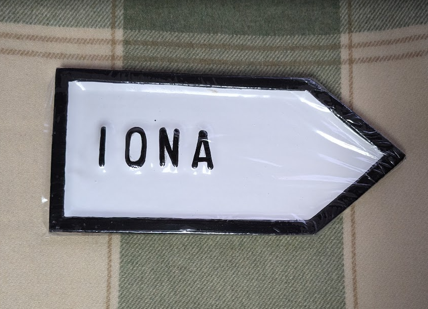 Irish Road Sign - Iona – Carrick Mór