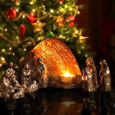 Light of the World Nativity by Wild Goose Studio – Carrick Mór